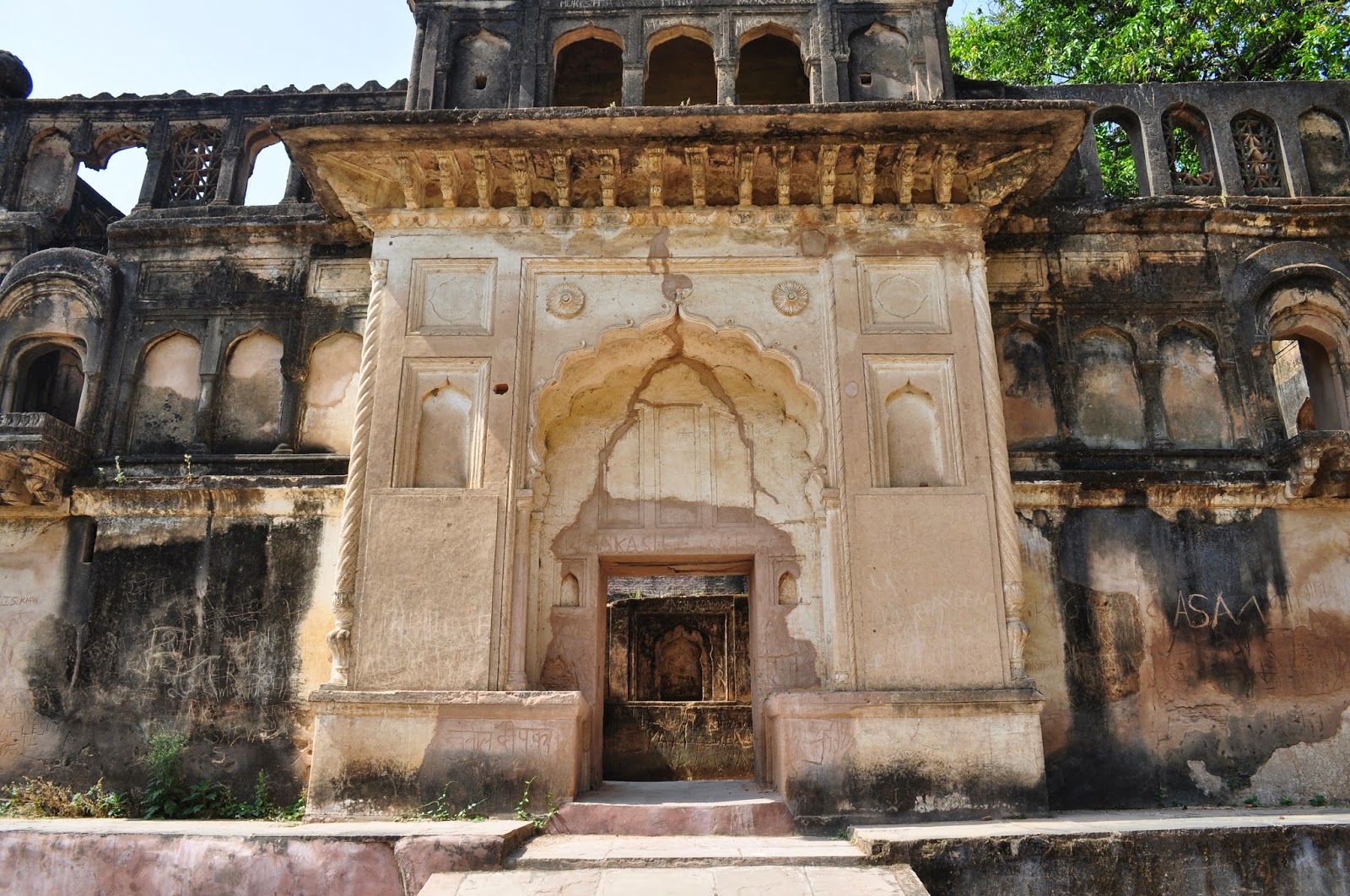 Road Less Travelled: Dhubela Museum