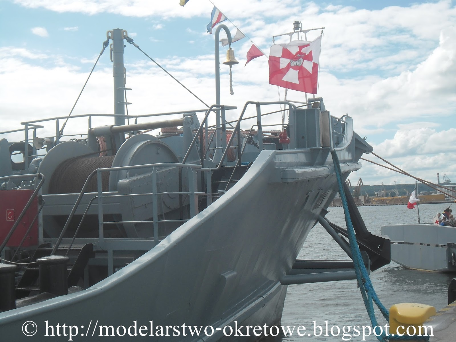 Modelarstwo okrętowe: Święto Wojska Polskiego - Wodowanie monety ORP ...