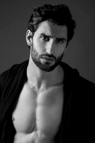 La zona de Pollagay: Alejandro Salgueiro o la belleza argentina