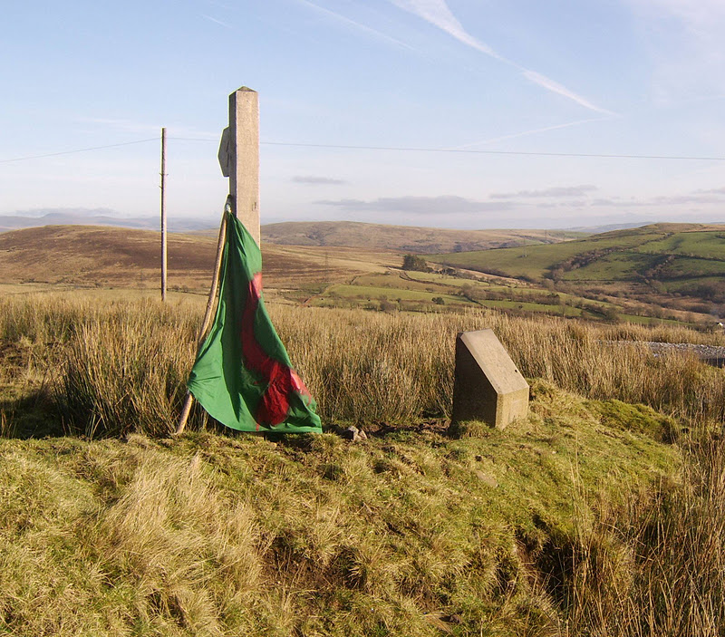 CYMRU'N CODI/WALES RISING 1 - 7/6/ 2012: PATHWAY 5: GOWER WAY PATHWAY ...