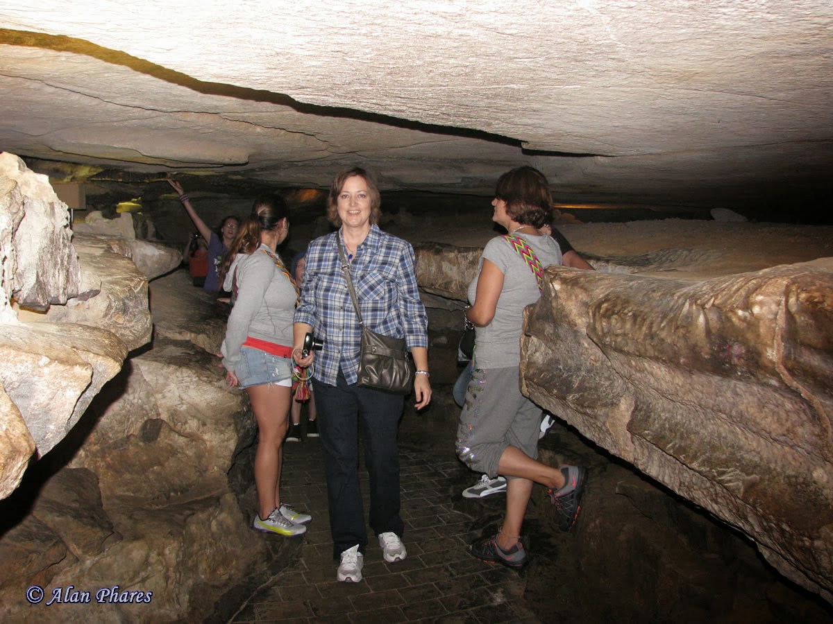 Dixie Highway: Exploring Ruby Falls Caverns