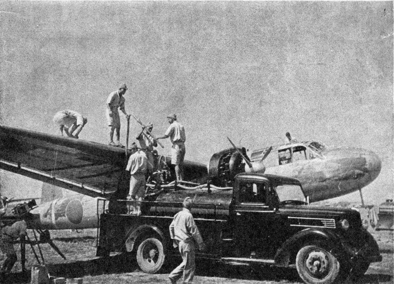 WildEagles: Mitsubishi G3M "Nell" and fuel track