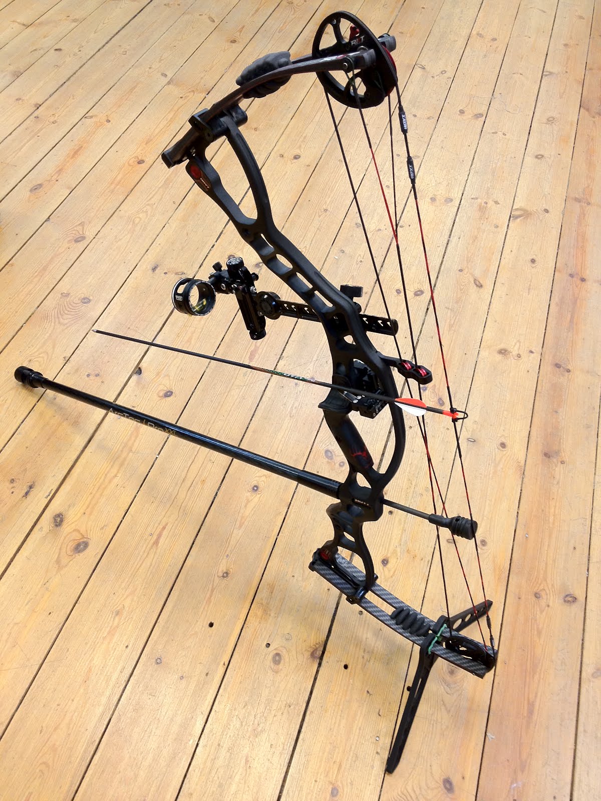 Archery Direct Blog: Hoyt Vector 34, Axcel Sight, Viper Scope, ArcTec ...