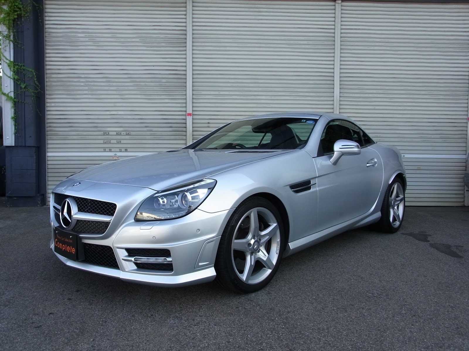Complete 広島のメルセデス・ベンツ専門店: R172 SLK200 納車