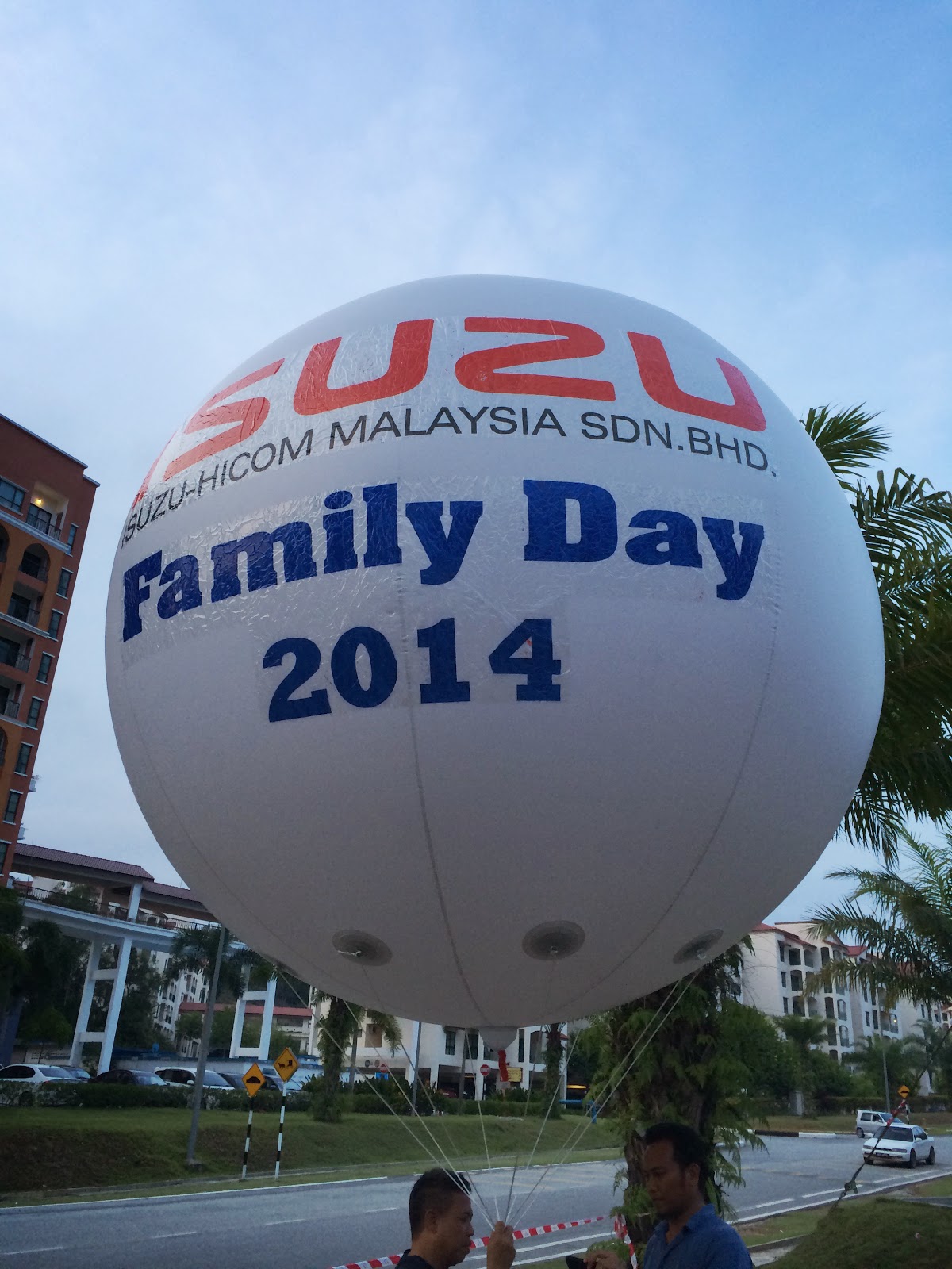 Belon Perasmian : Gimmick launching