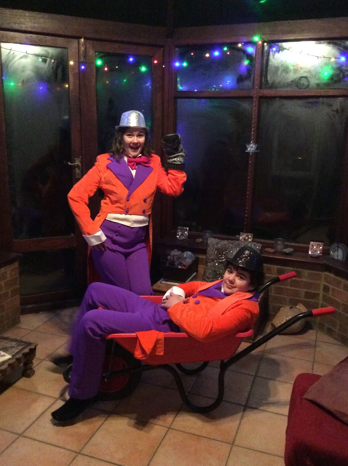 Wheelbarrows: Grabby Crabby Barrow