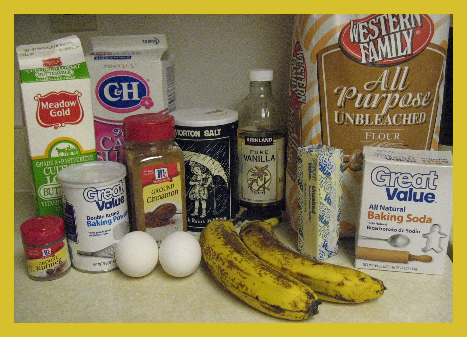 Sisters in the Kitchen: Frosted Banana Bread Cupcakes