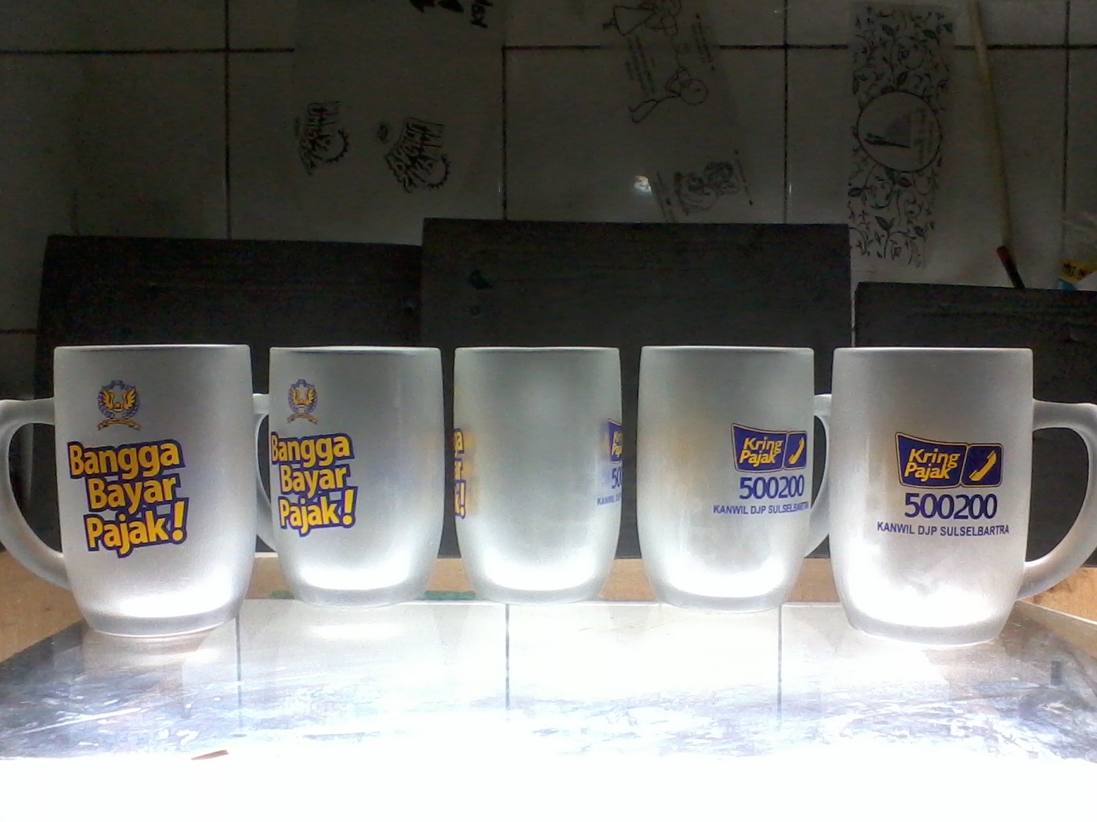 Souvenir Gelas Doff | Pabrik Mug dan Gelas Souvenir