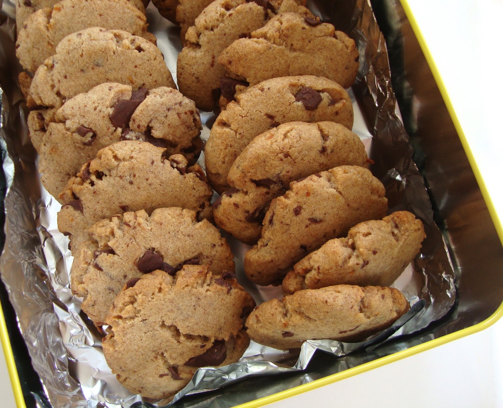 Cooketteria: Znünigutzi aka Roasted Barley Choco Tonka Cookies