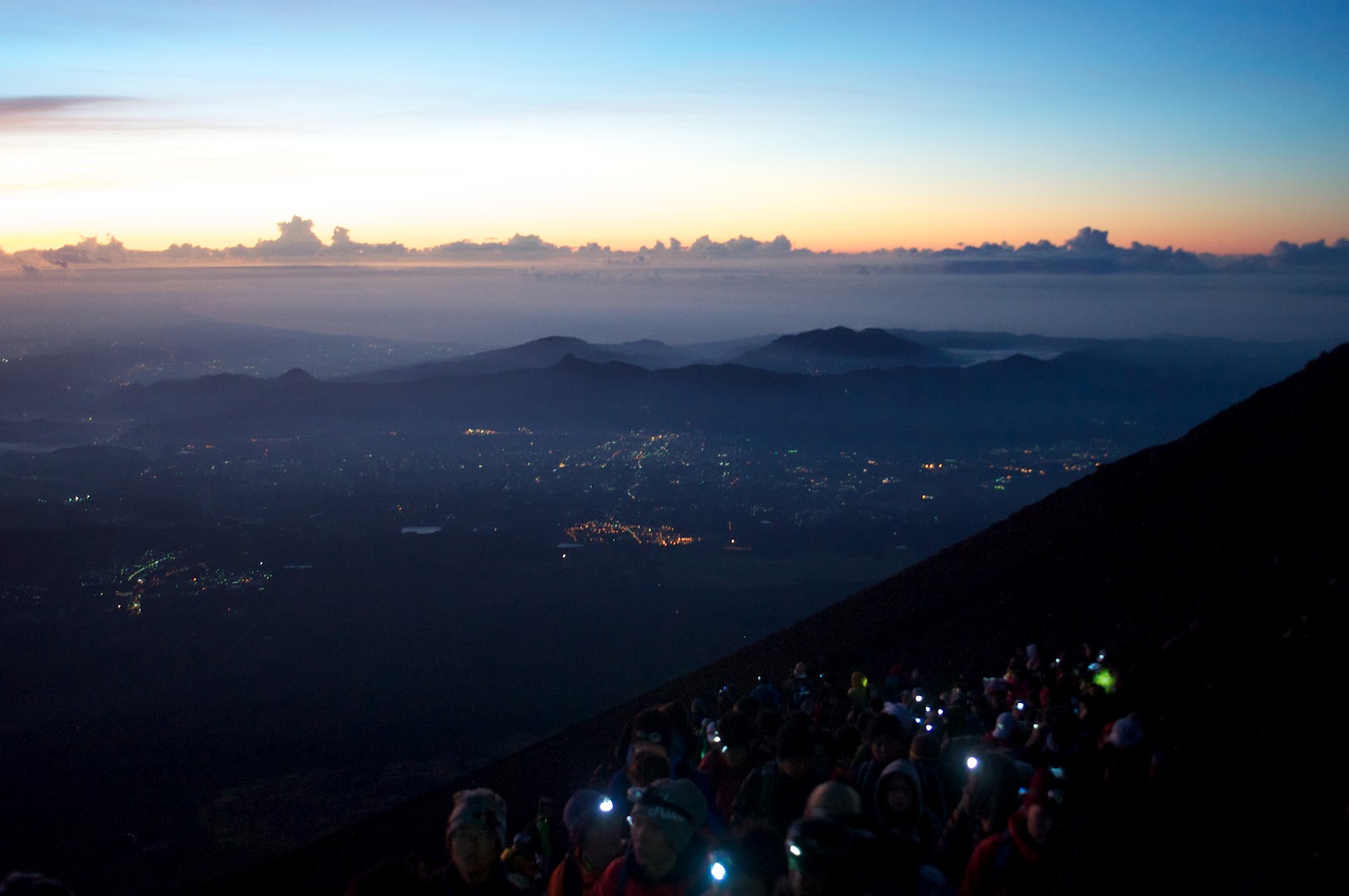 Nagoya, Nagoya desu: Mount Fuji