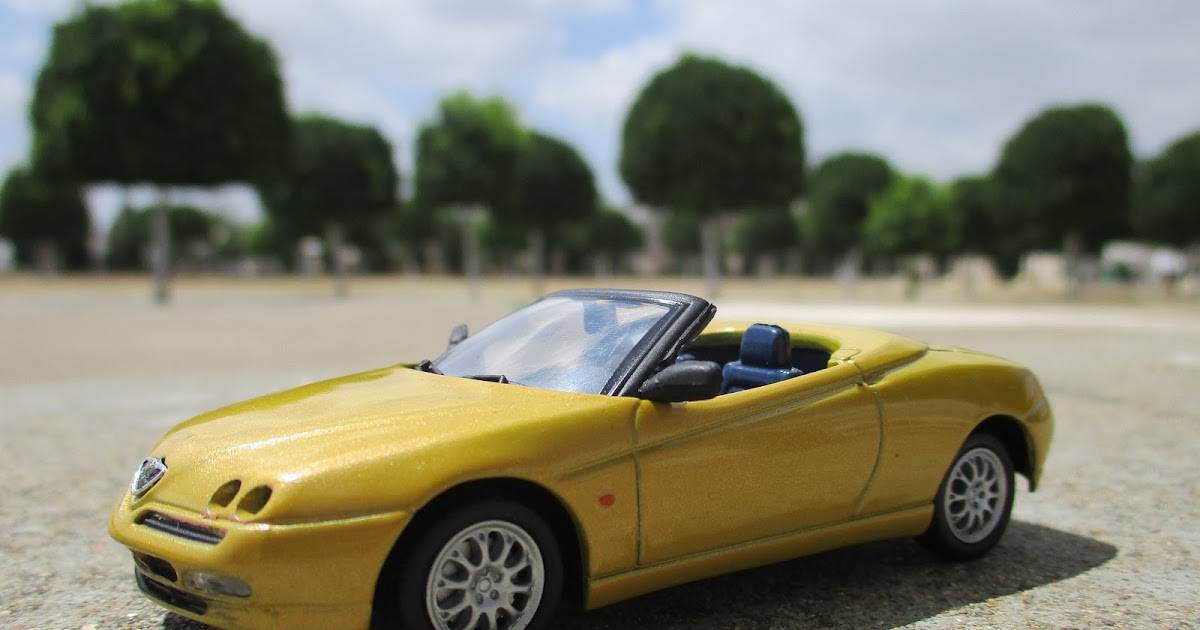 El Garaje Algabeño: Alfa Romeo Spider de SOLIDO (Edición Dealer Luxe Box)