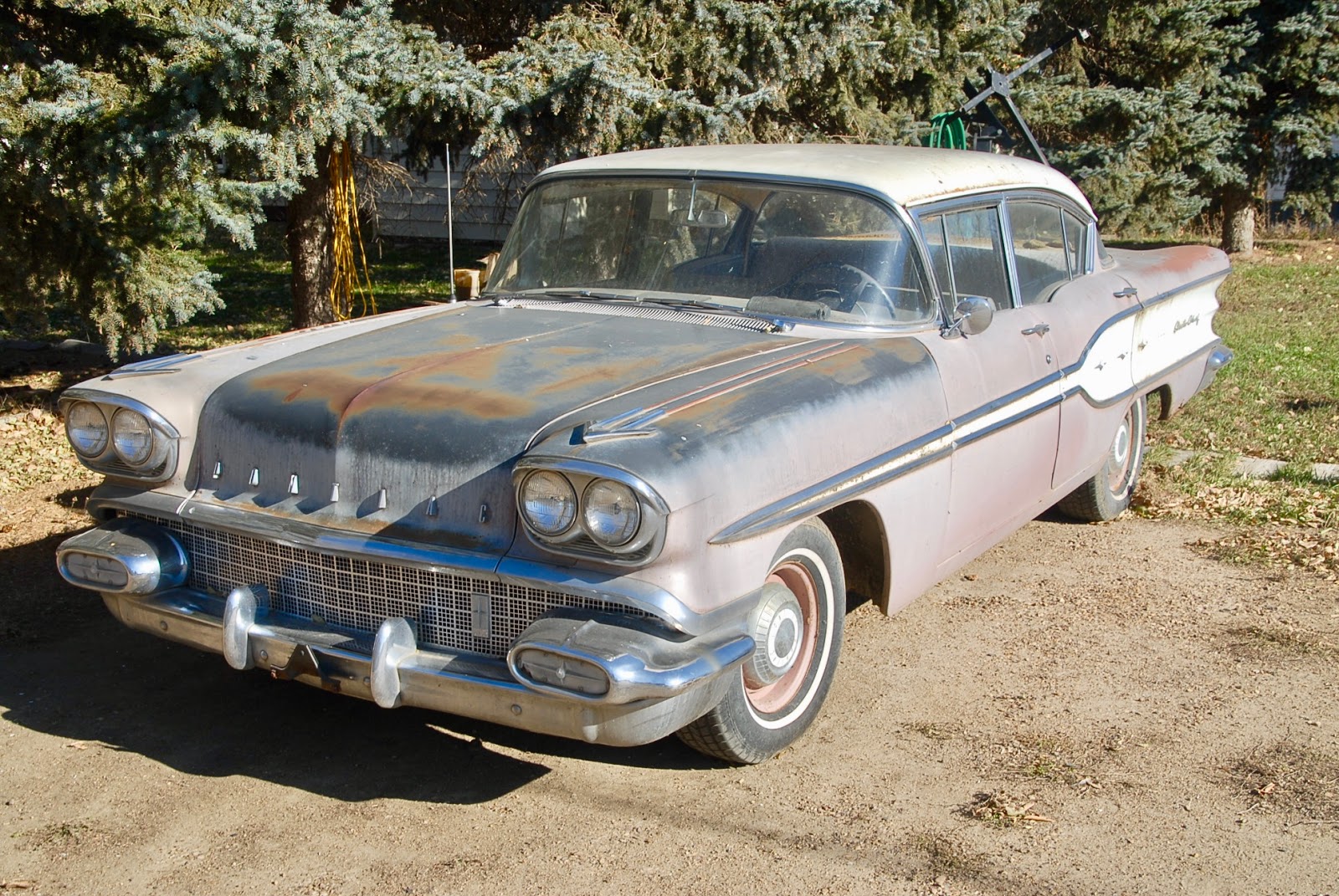 autoliterate: 1958 Pontiac Strato Chief