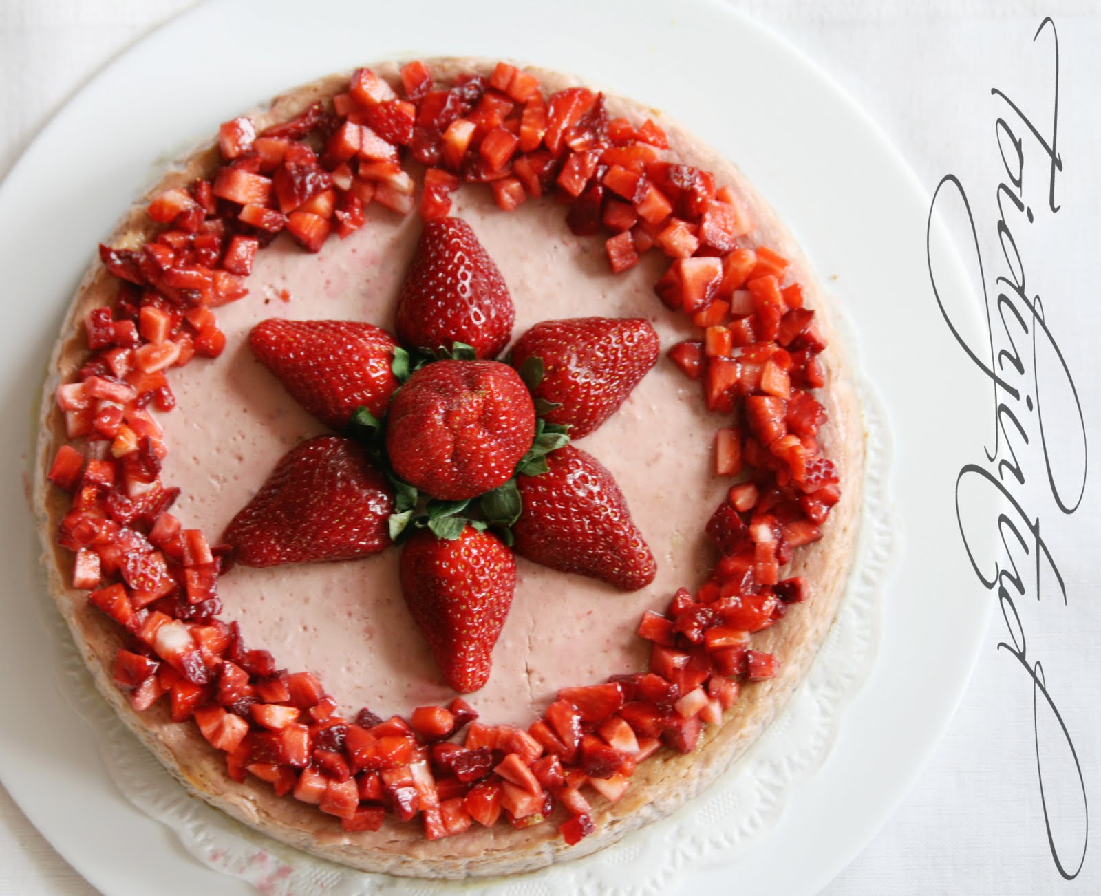 Maasika-rabarberi-juustutort | TOIDUJUTUD