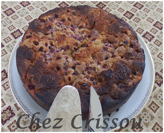 CHEZ CRISSOU: GÂTEAU AUX RAISINS NOIRS