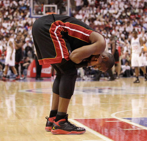 En Tha Realm Of Madness: Dwayne Wade Debuts Jordan Fly Wade “Away” PE ...