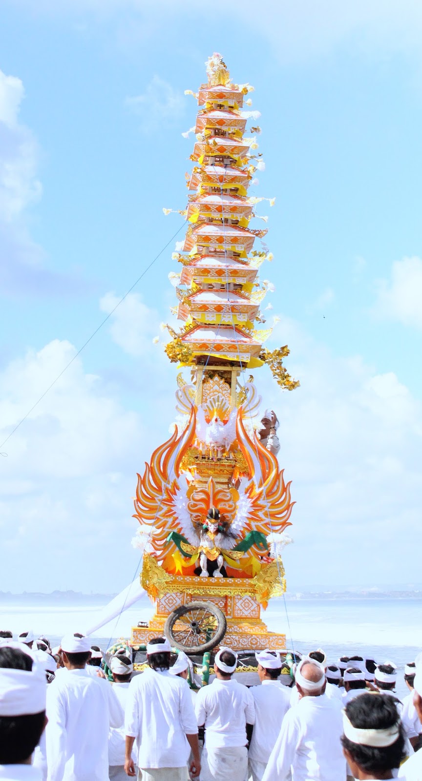 Upacara Pitra Yadnya (Memukur) Menyucikan Roh Leluhur