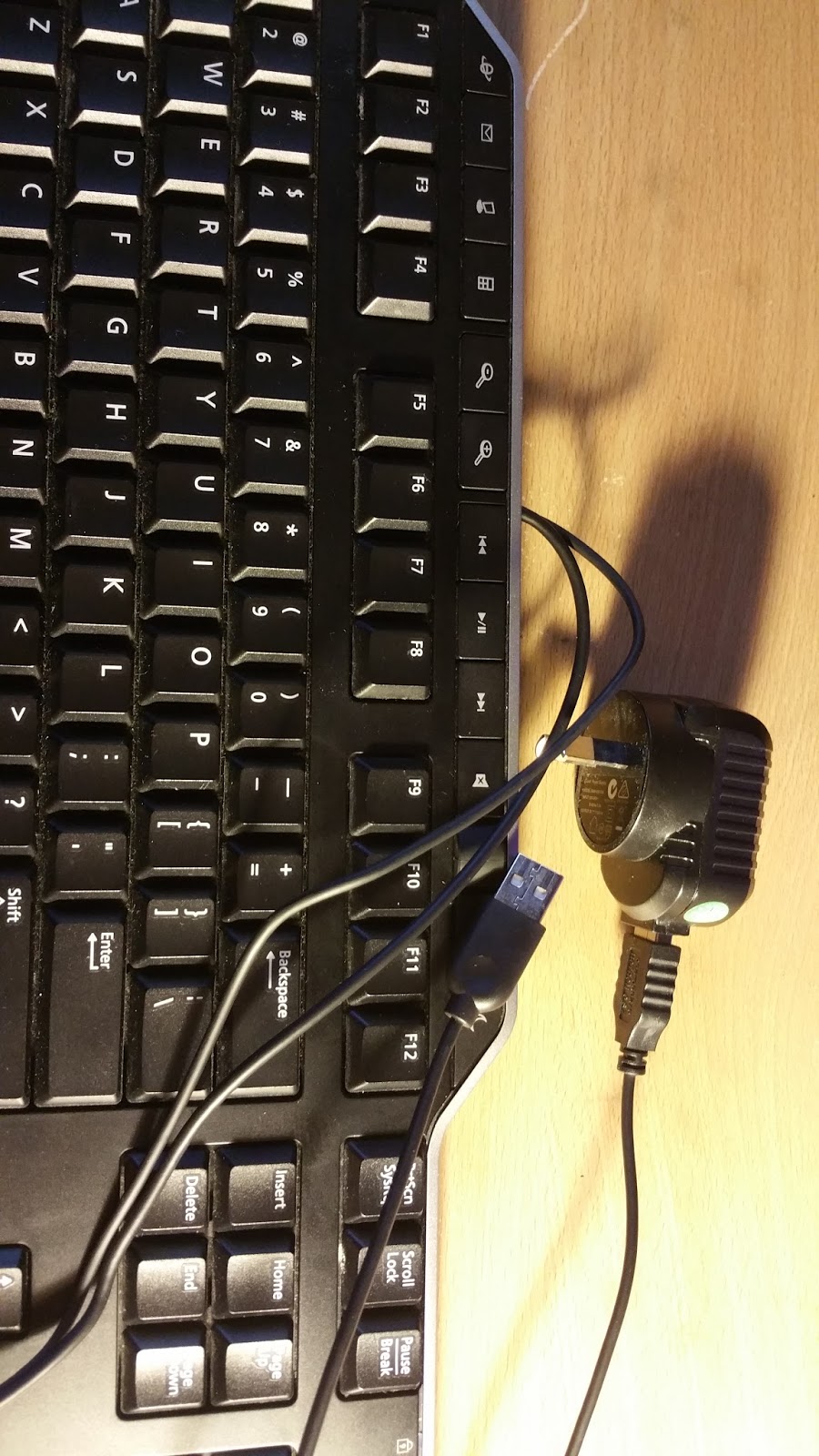 Modify Dell multimedia keyboard from USB bus power - Tutorial Australia