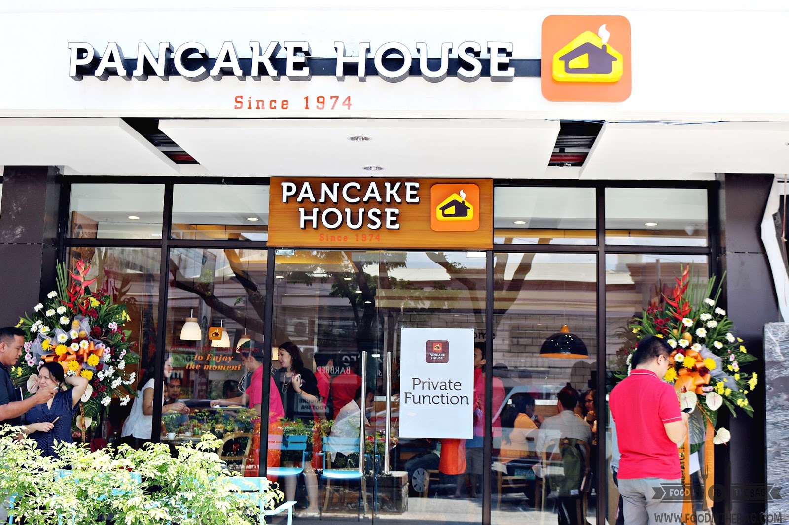 PANCAKE HOUSE: Old School Favorite | Food In The Bag
