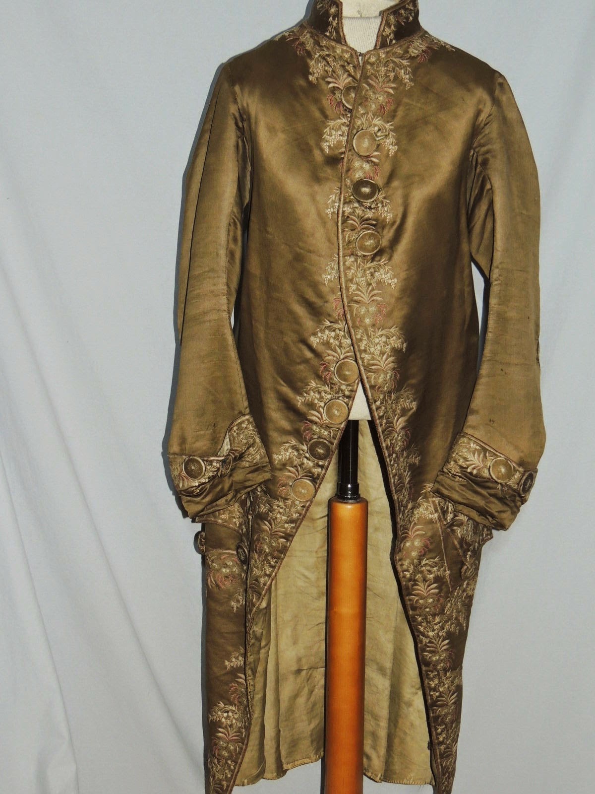 All The Pretty Dresses: Men's Frock Coat