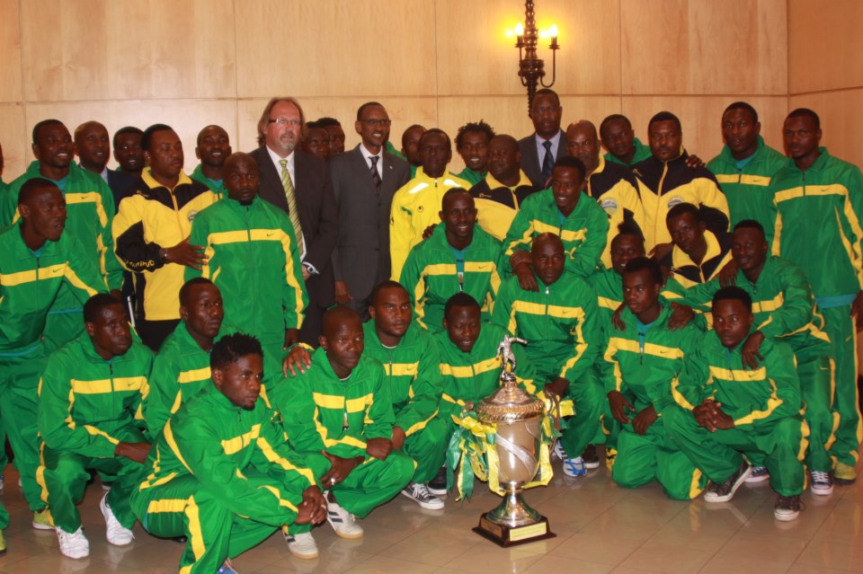 STRAIKA: YANGA WAJIACHA NA RAIS KAGAME IKULU RWANDA