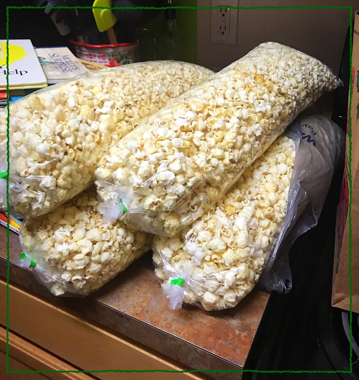 The McLean Queen Bags O Kettle Corn the-mclean-queen-bags-o-kettle-corn