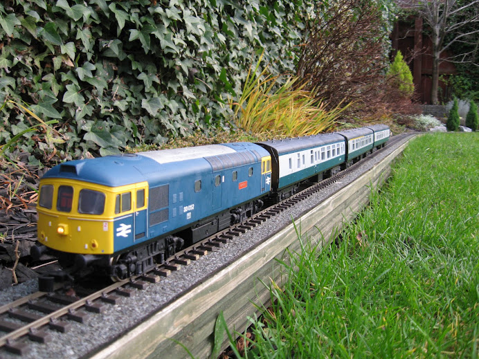 O Gauge Garden Railway: Why Lima O Gauge?