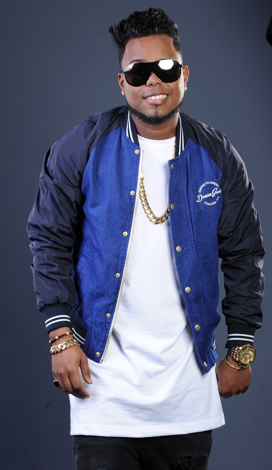 ATENCION FANATICOS & DISEÑADORES – Nueva sesion de fotos de “Musicologo ...