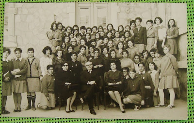 κρητικές μαντινάδες απο την Ντόρα.....: ΚΡΗΤΙΚΗ ΛΕΒΕΝΤΙΑ