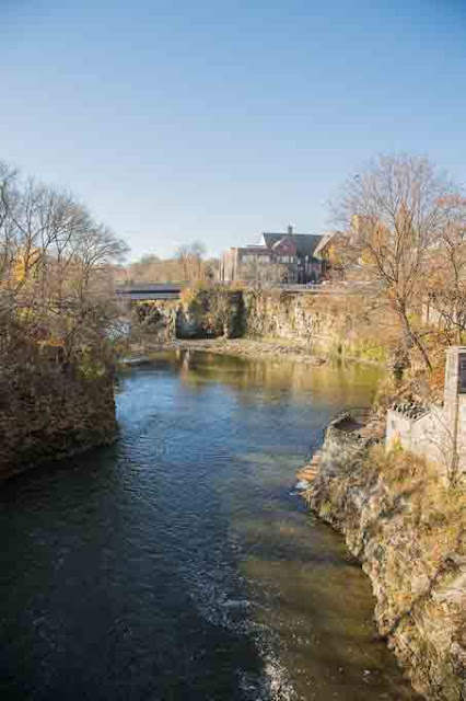 East Gwillimbury CameraGirl: Grand River - Fergus