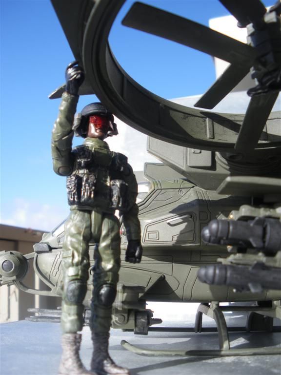 The toys from movie: AVATAR SCORPION RDA GUNSHIP AT-99