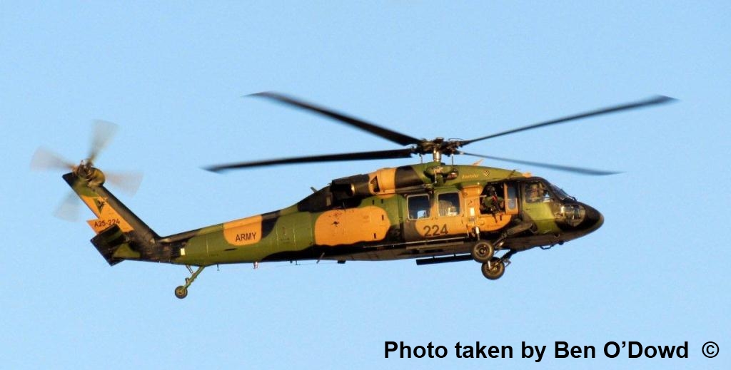 Central Queensland Plane Spotting: Australian Army Sikorsky Blackhawk ...