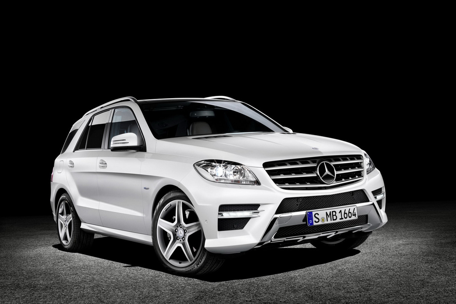 BEST CAR TODAY: 2012 Mercedes-Benz Classe ML: Premières photos officielles