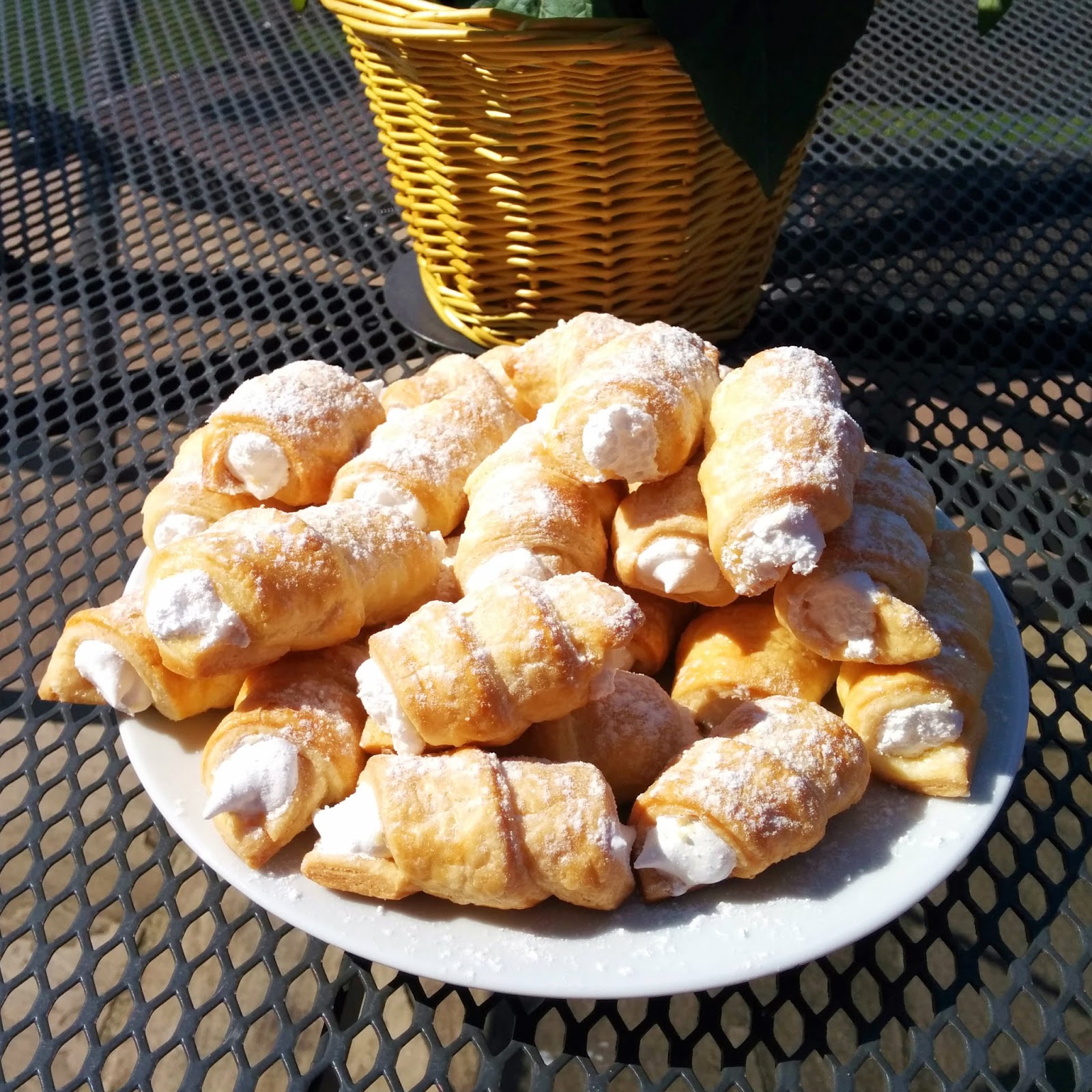 Vypečený den: Kremrole