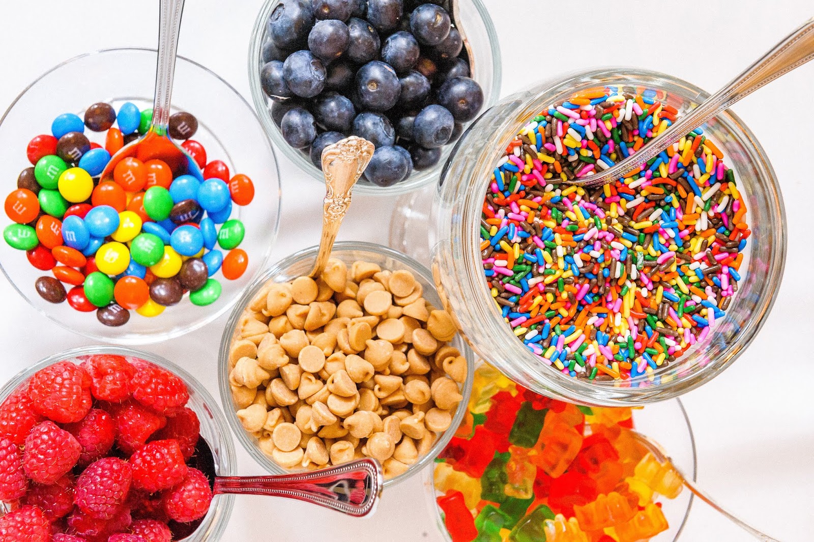 Top 5 Travel Snacks Tips | Nik Snacks - Nik Snacks