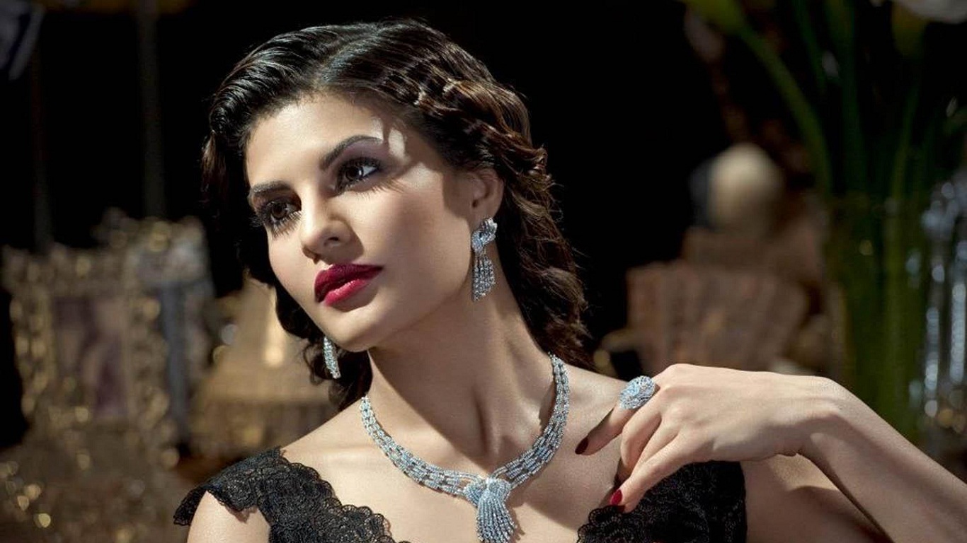 Jacqueline Fernandez 2 Wallpaper