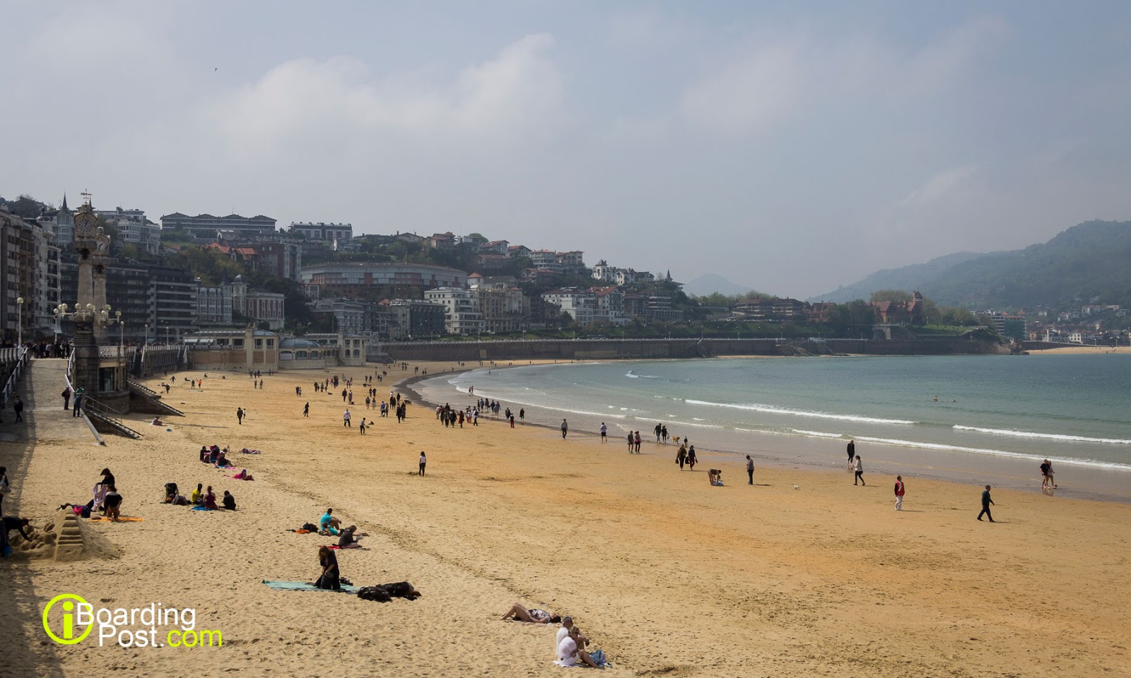 La playa de La Concha, el gran tesoro de San Sebastián | Boarding Post