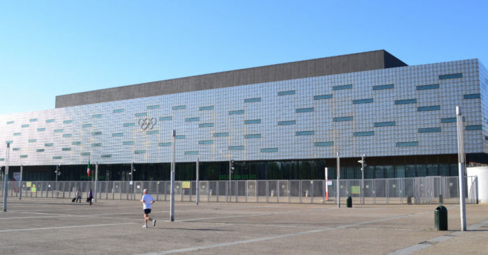Premio Pritzker Ad Arata Isozaki Autore Del Pala Alpitour Di Torino 2006