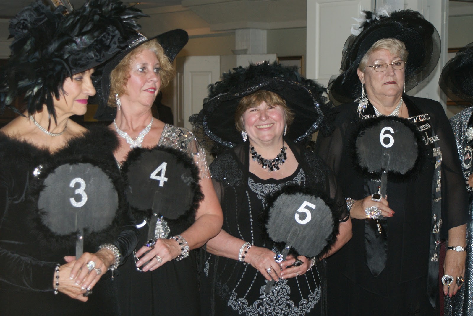 DRAGONFLY DREAMS: Bodacious Black 'n Bling Ball