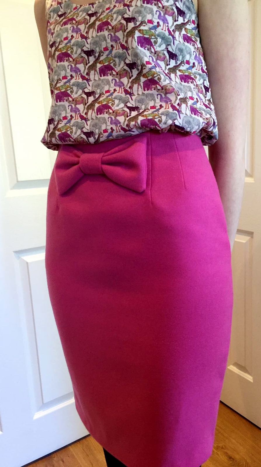 Sew Susie: A pretty in pink pencil skirt
