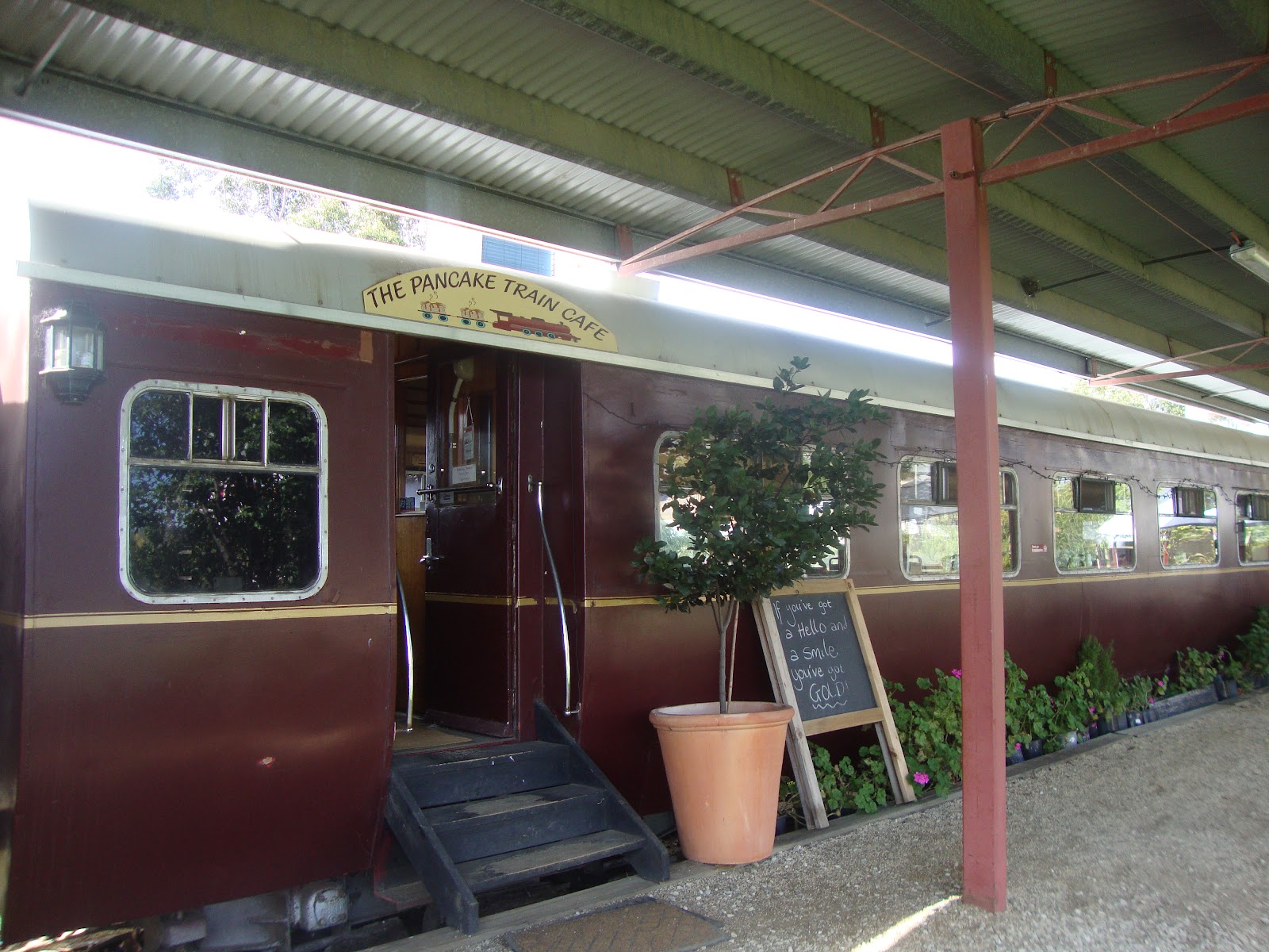 Mumma Needs Coffee: The Pancake Train Cafe