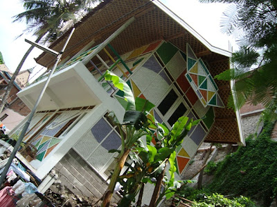 PERKEMBANGAN RANCANGAN ROMO MANGUN (1984-2008) PADA PEMUKIMAN KALI CODE ...