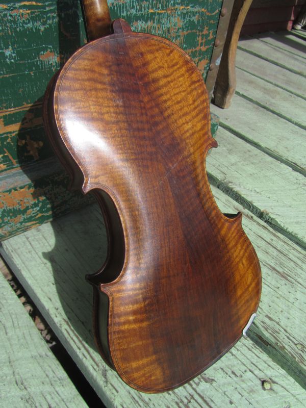 c.1922 L.V. Baker 4/4 Walnut-back Violin