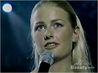 All That Beauty: Miss Earth 2001 Screen Capture : Top 4 Announcement ...