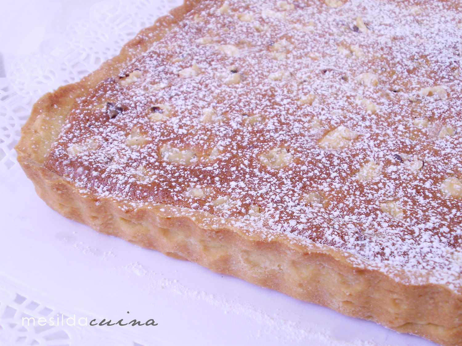 TARTA DE ALMENDRAS NUECES Y VAINILLA - La cocina de Mesilda