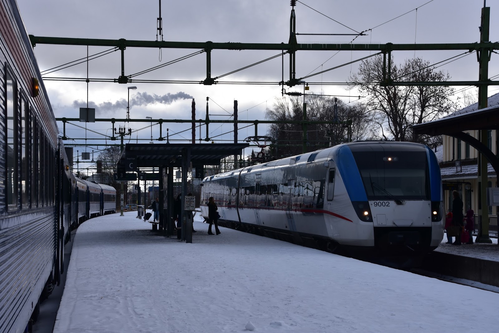 Trains and other things: Mora