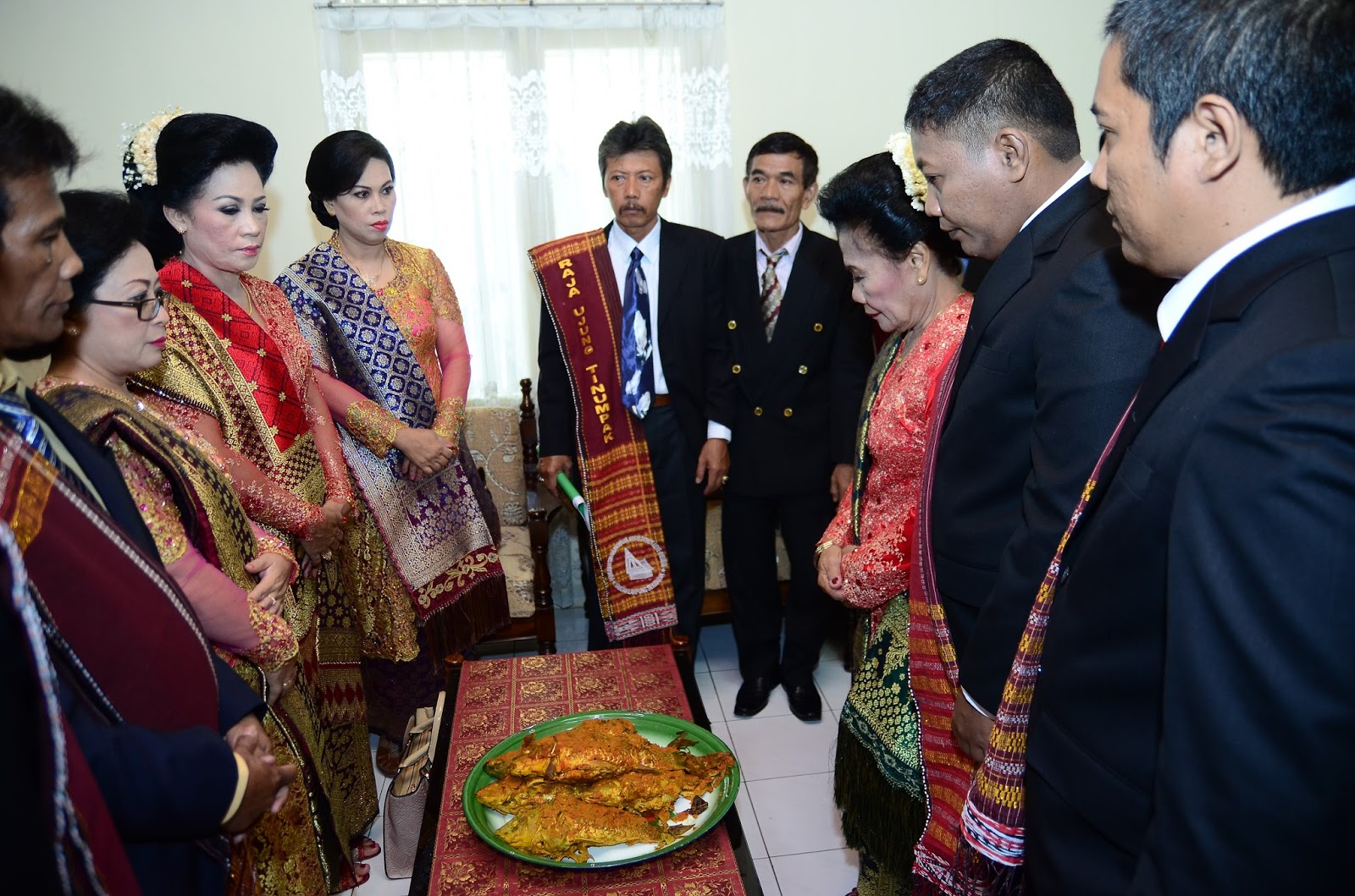 URUTAN ACARA PESTA ADAT PERNIKAHAN BATAK TOBA - POMPARAN OP. SONDANG ...