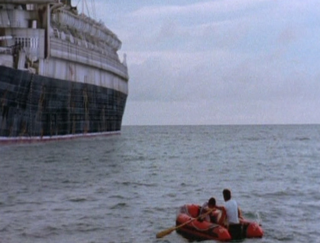 HORROR FOREVER: TRÓJKĄT BERMUDZKI / THE TRIANGLE (2001)