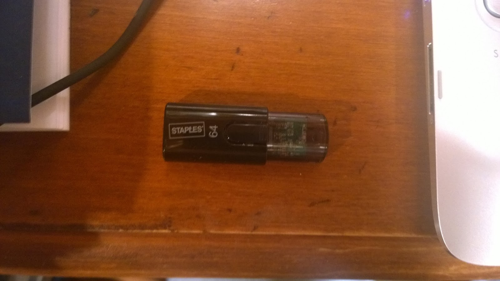 Half-Decent Gaming: Staples USB 3.0 Flash Drive REVIEW