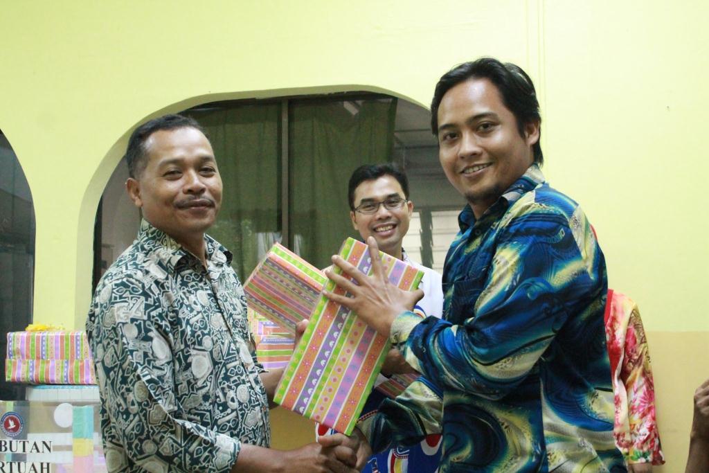 Kelab Keluarga dan Kakitangan PUSPEN Muar: MESYUARAT AGUNG KELAB ...