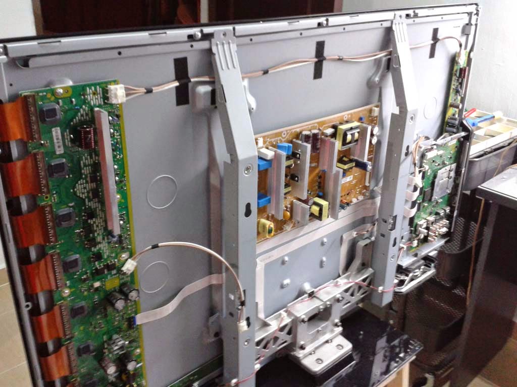 Panasonic TH-P42X30K Plasma TV Power Board Fix « DIY Electronics